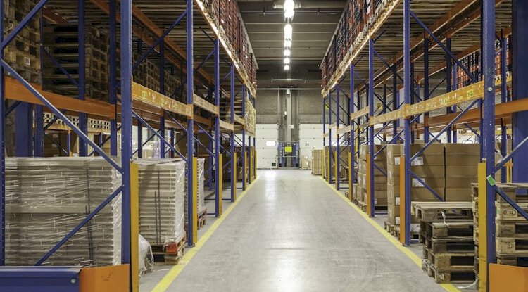 A Comprehensive Guide on Warehouse Storage | StowNest Storage